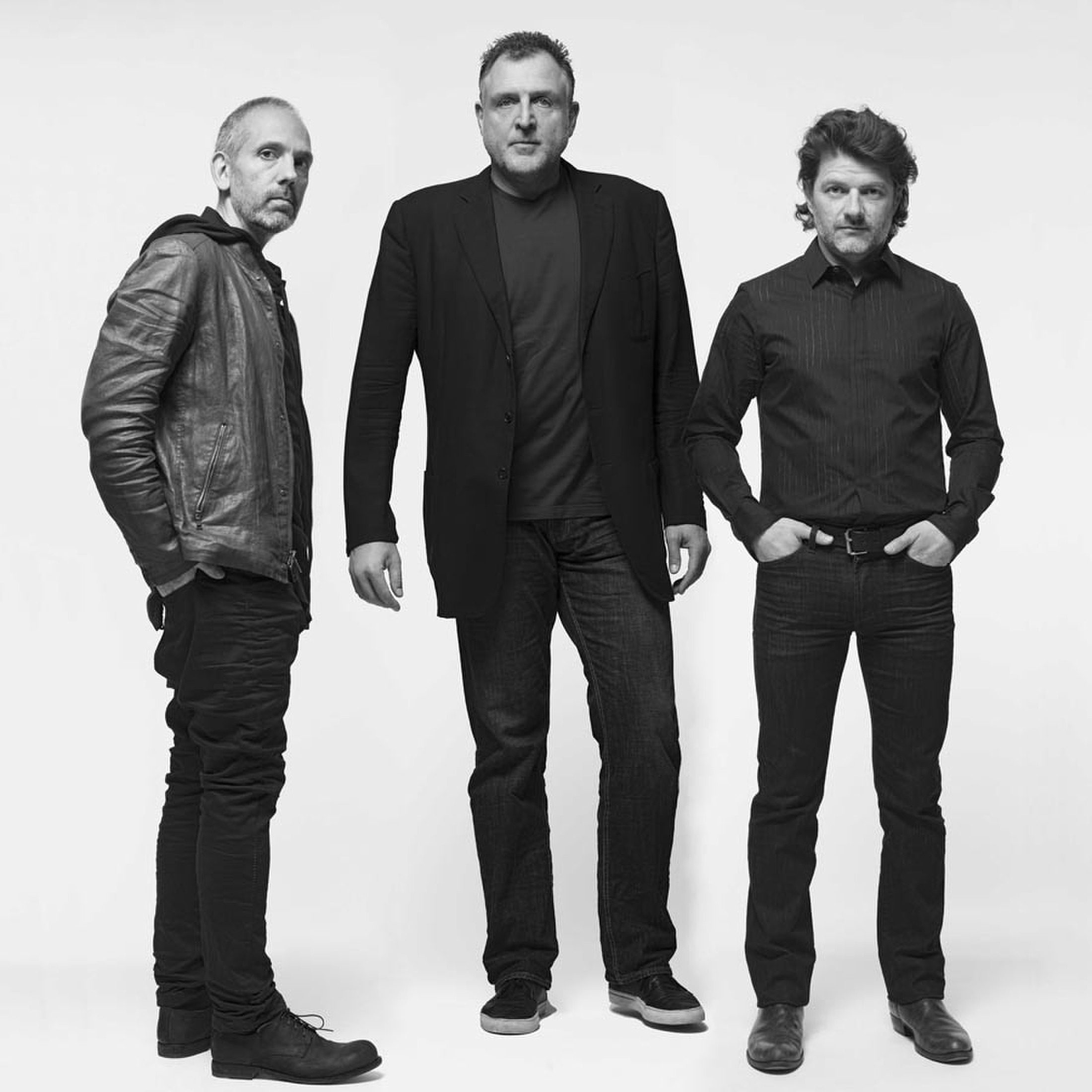 Aetos | Airport Seating System by EOOS