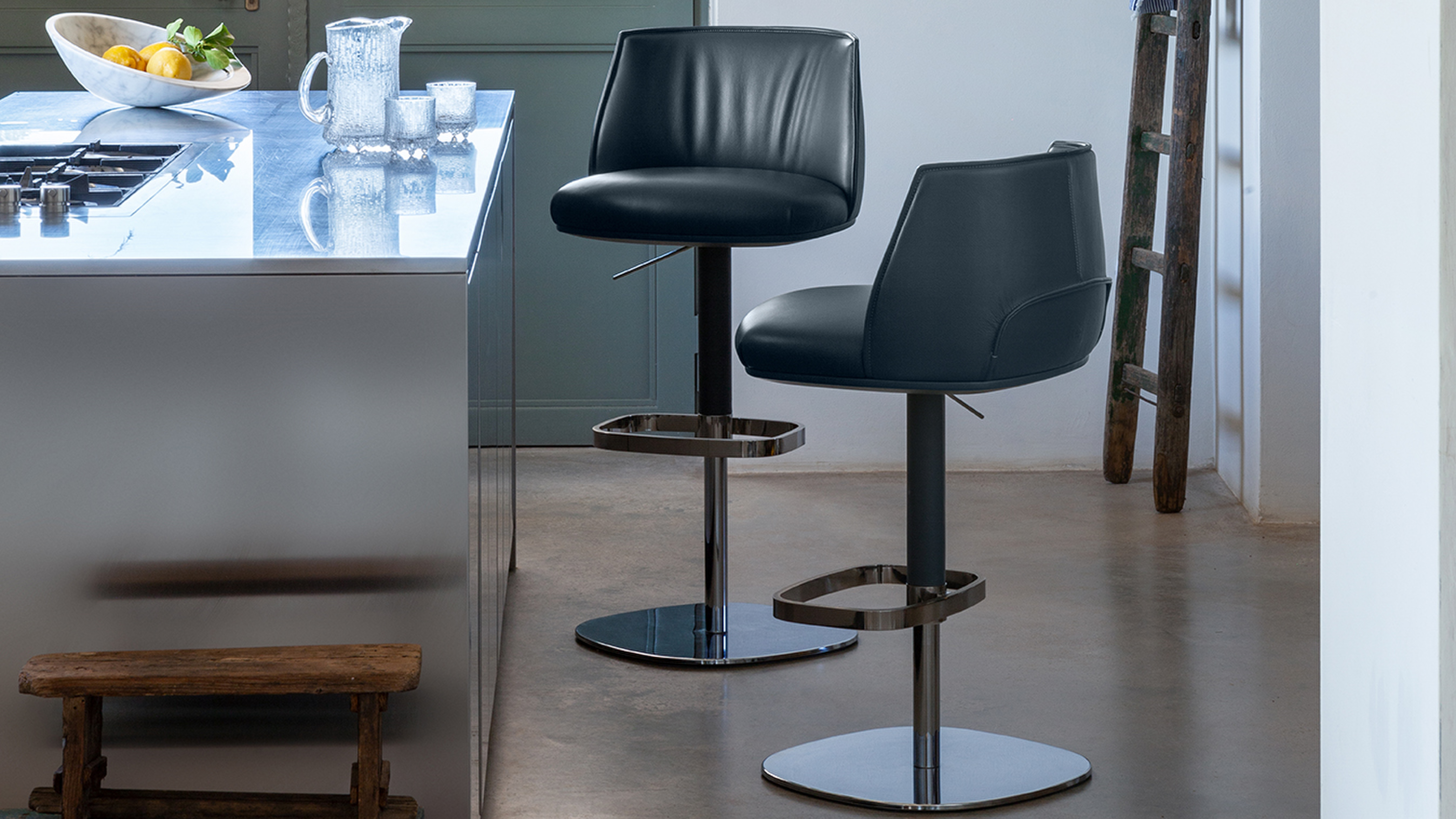 Archibald | Stool with steel base - Jean-Marie Massaud