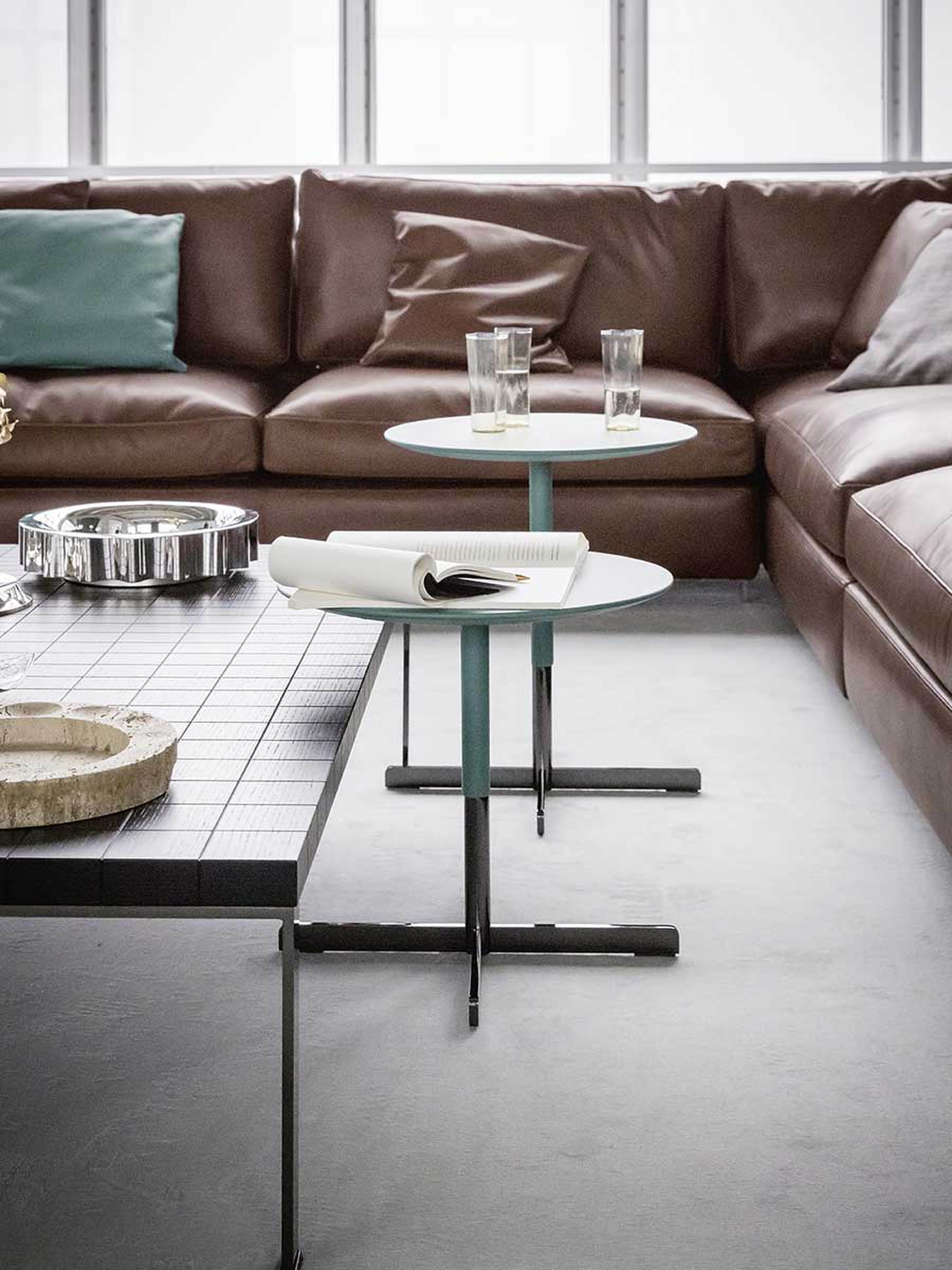 Bob's coffee table store