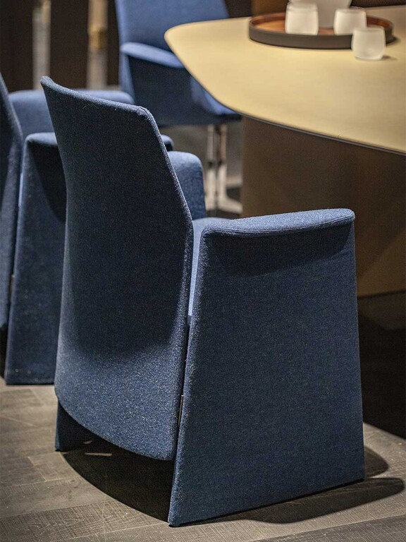 Downtown | Conference Bridge chair - Jean-Marie Massaud