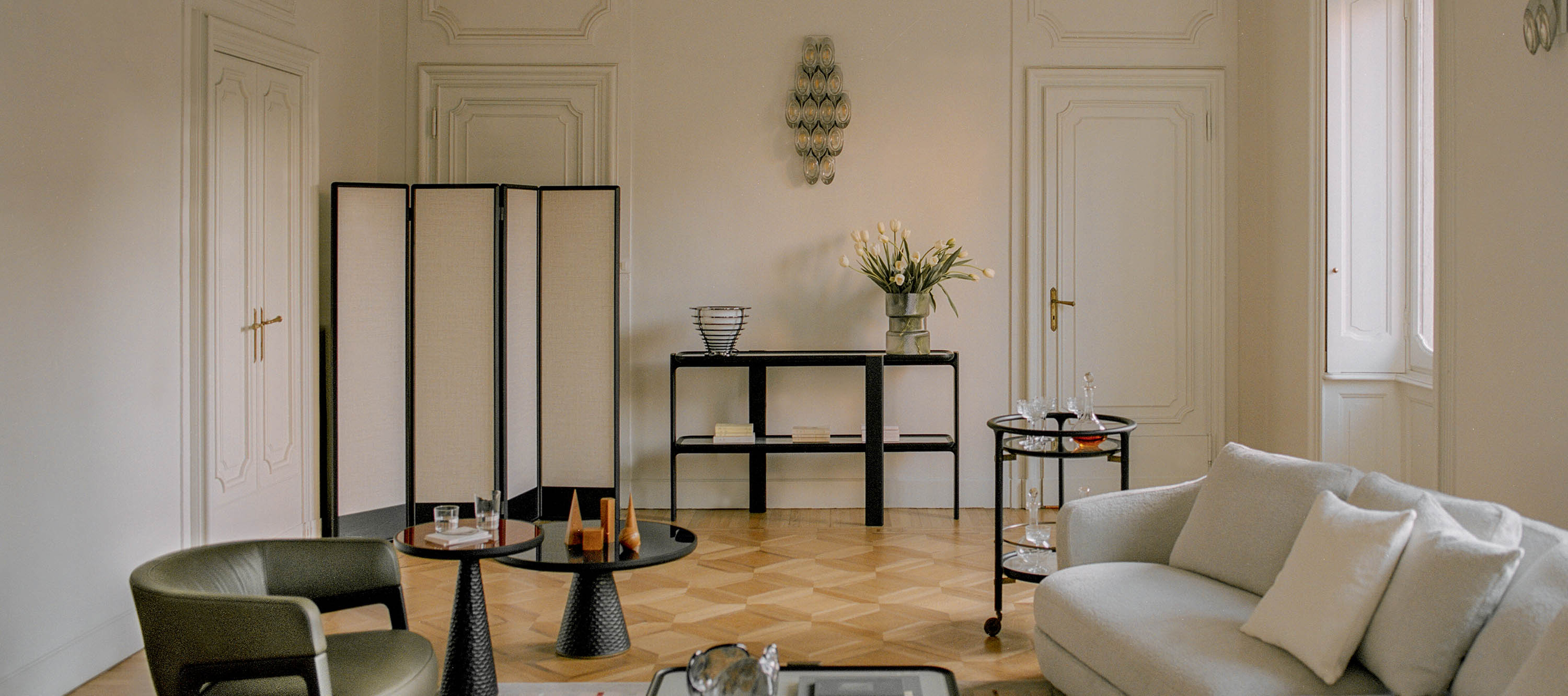 DUO Console by Roberto Lazzeroni