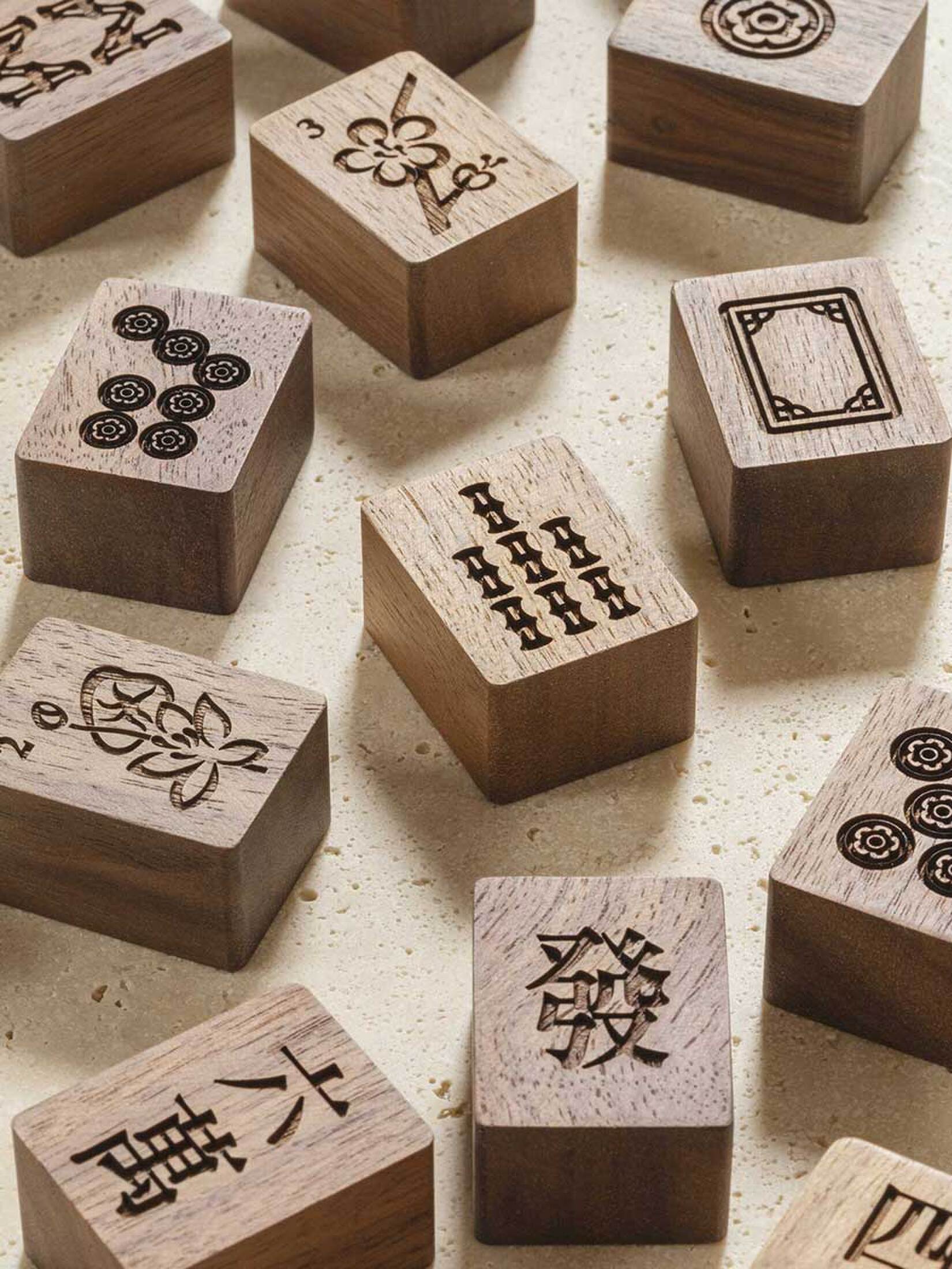 Wooden Mahjong Set | Games collection