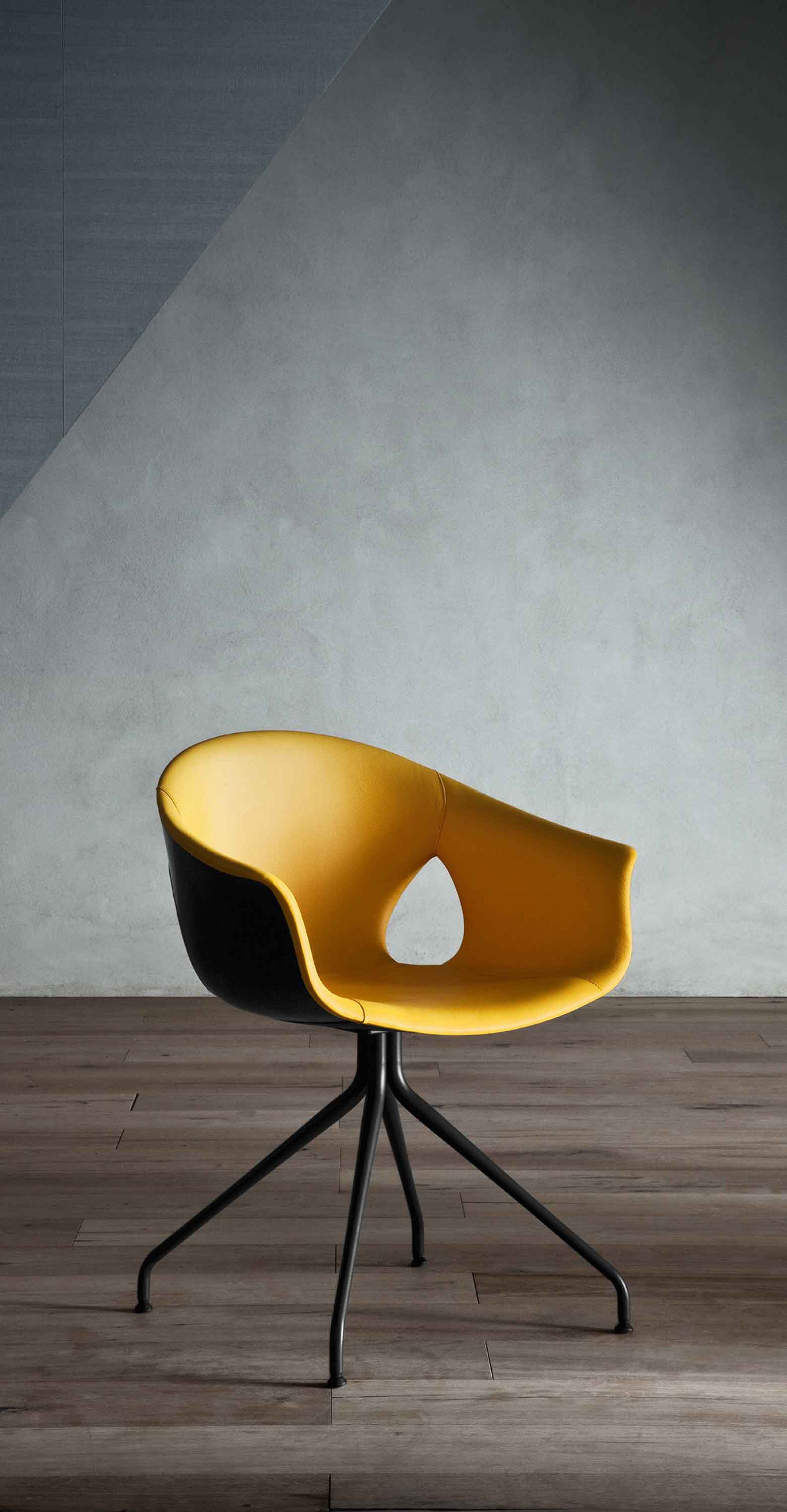 Ginger Ale Small Armchair by Roberto Lazzeroni | Italian Luxury Design