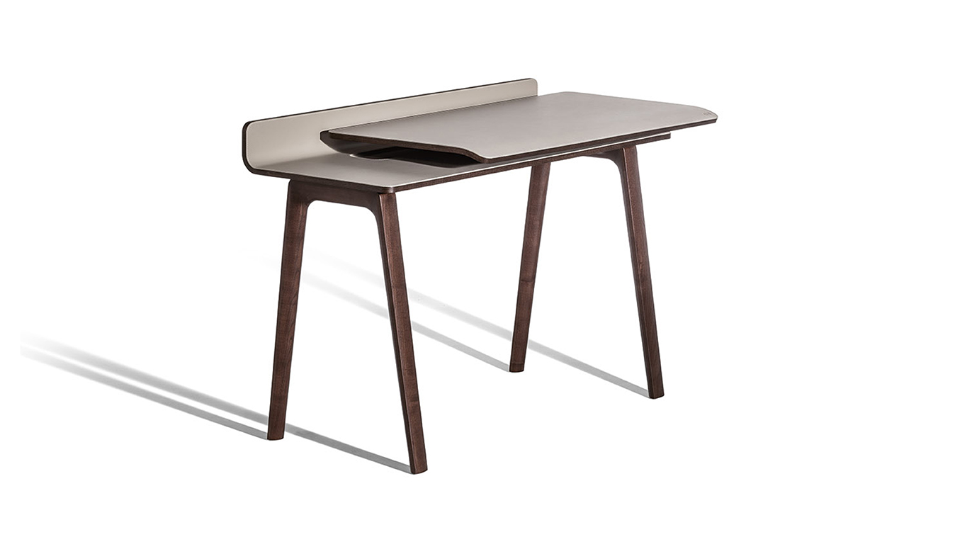 Iren | Freestanding desk - Kensaku Oshiro