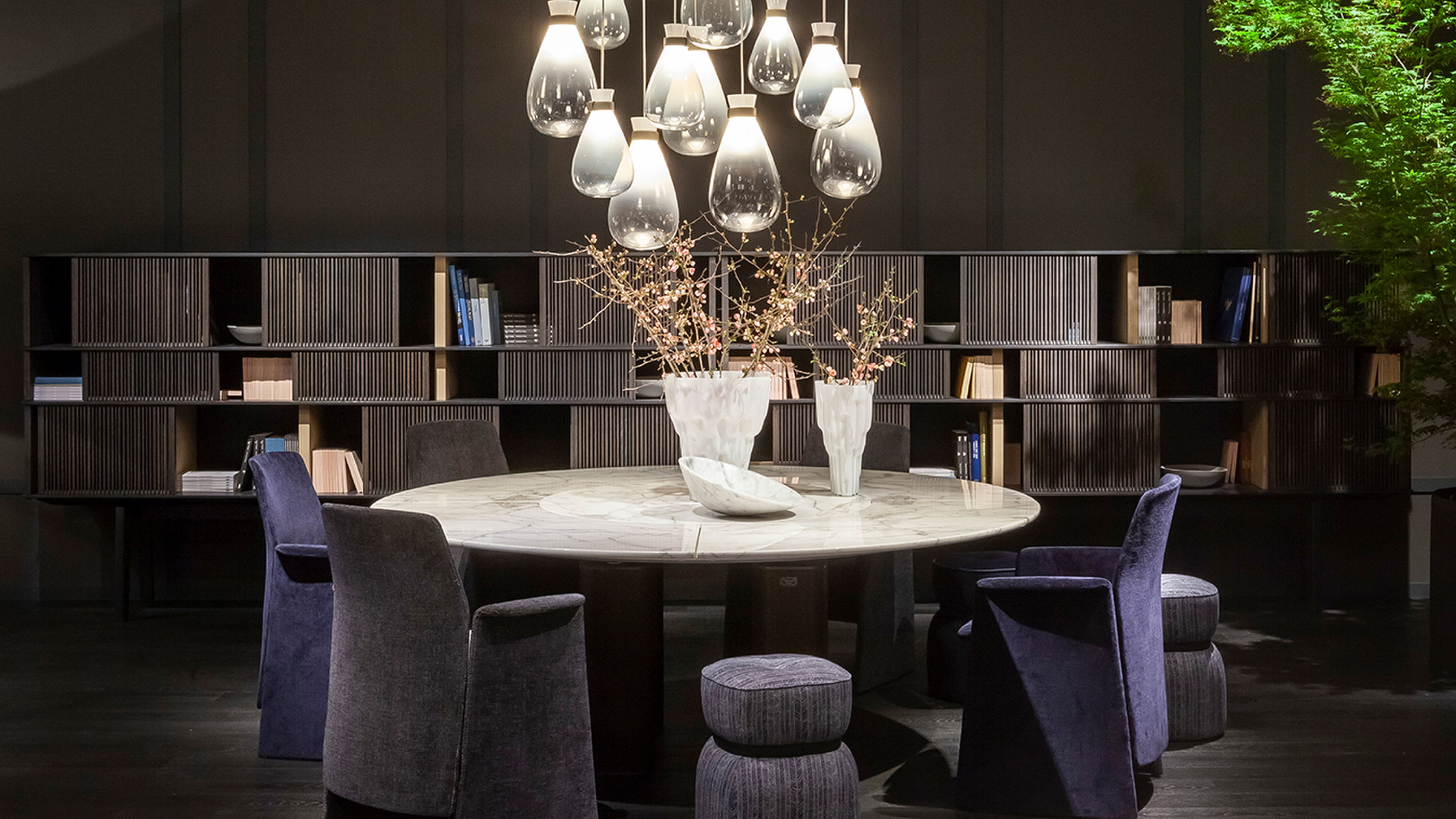 Jane | Round table with Lazy Susan - Jean-Marie Massaud