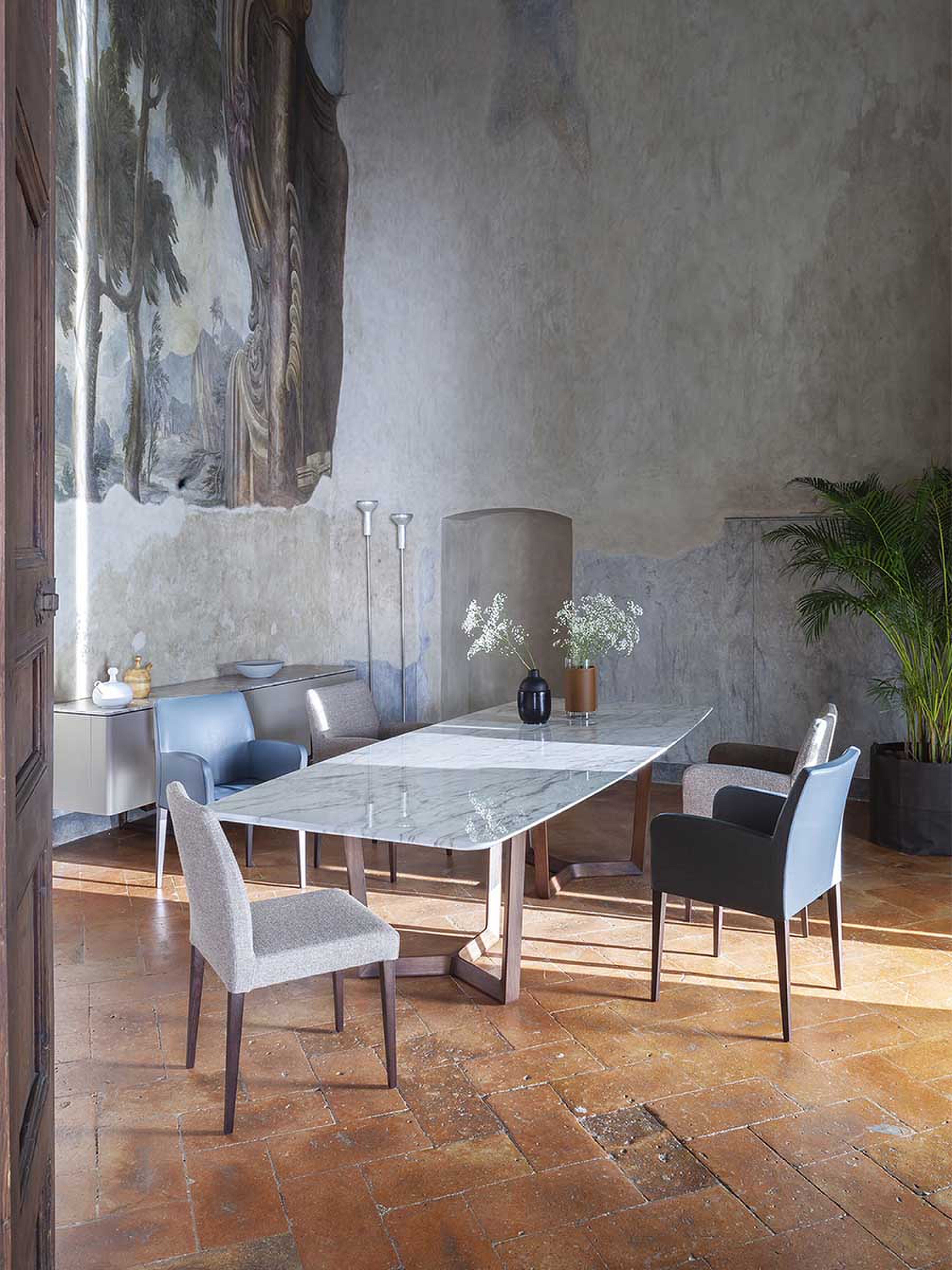 Liz | Chair - Poltrona Frau Style & Design Centre