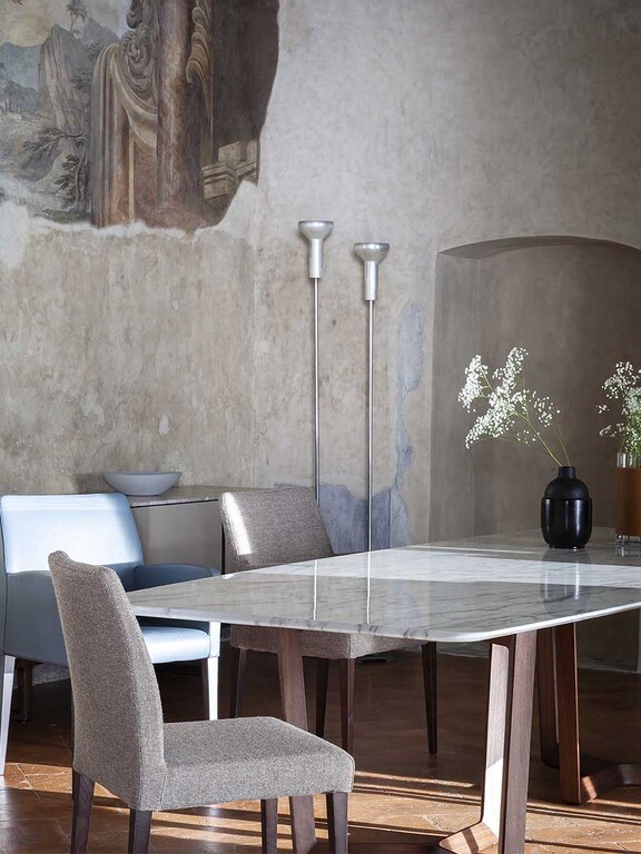 Liz | Chair - Poltrona Frau Style & Design Centre