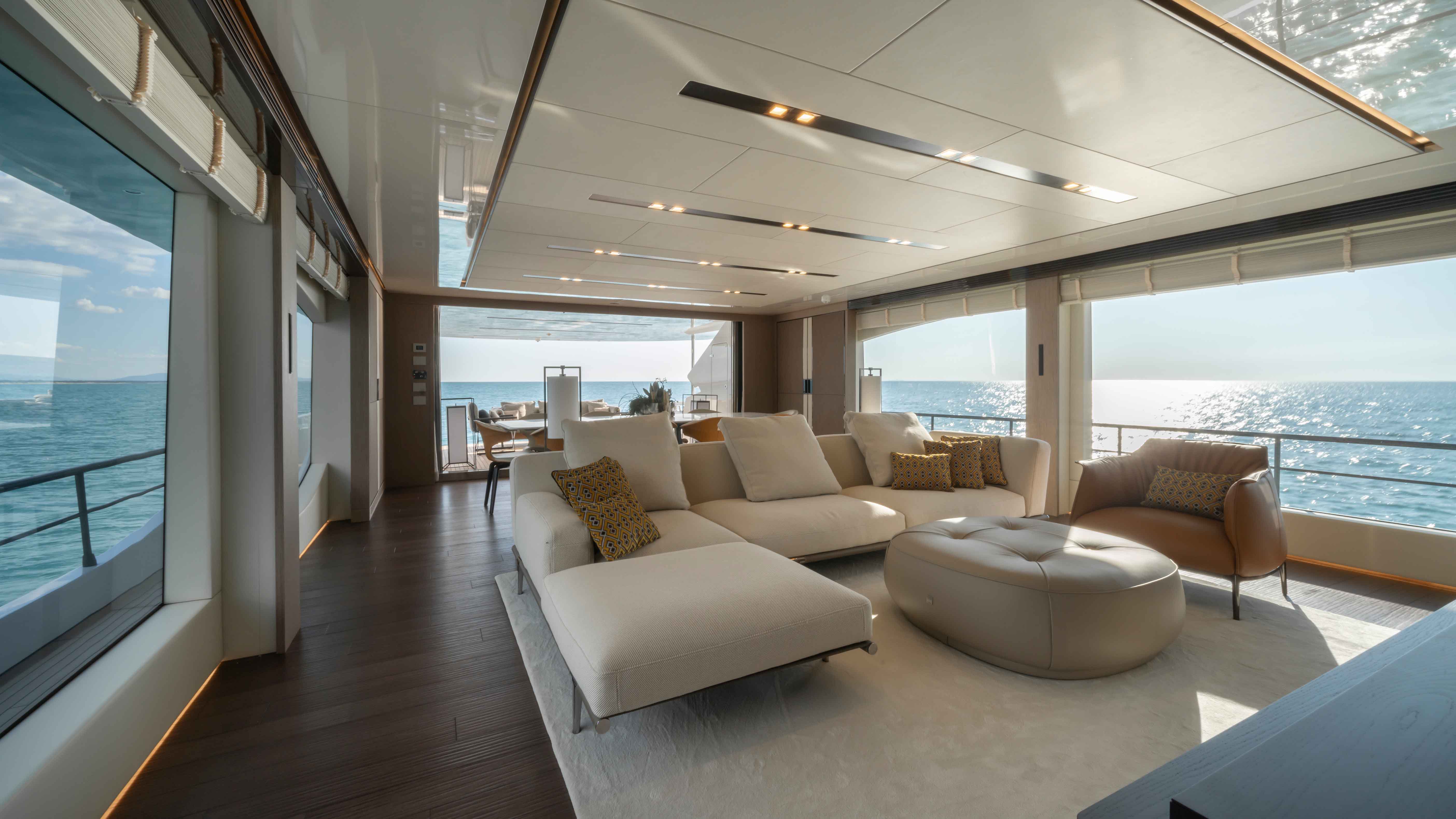 Maiora 30 Walkaround | Luxury Yacht by Poltrona Frau