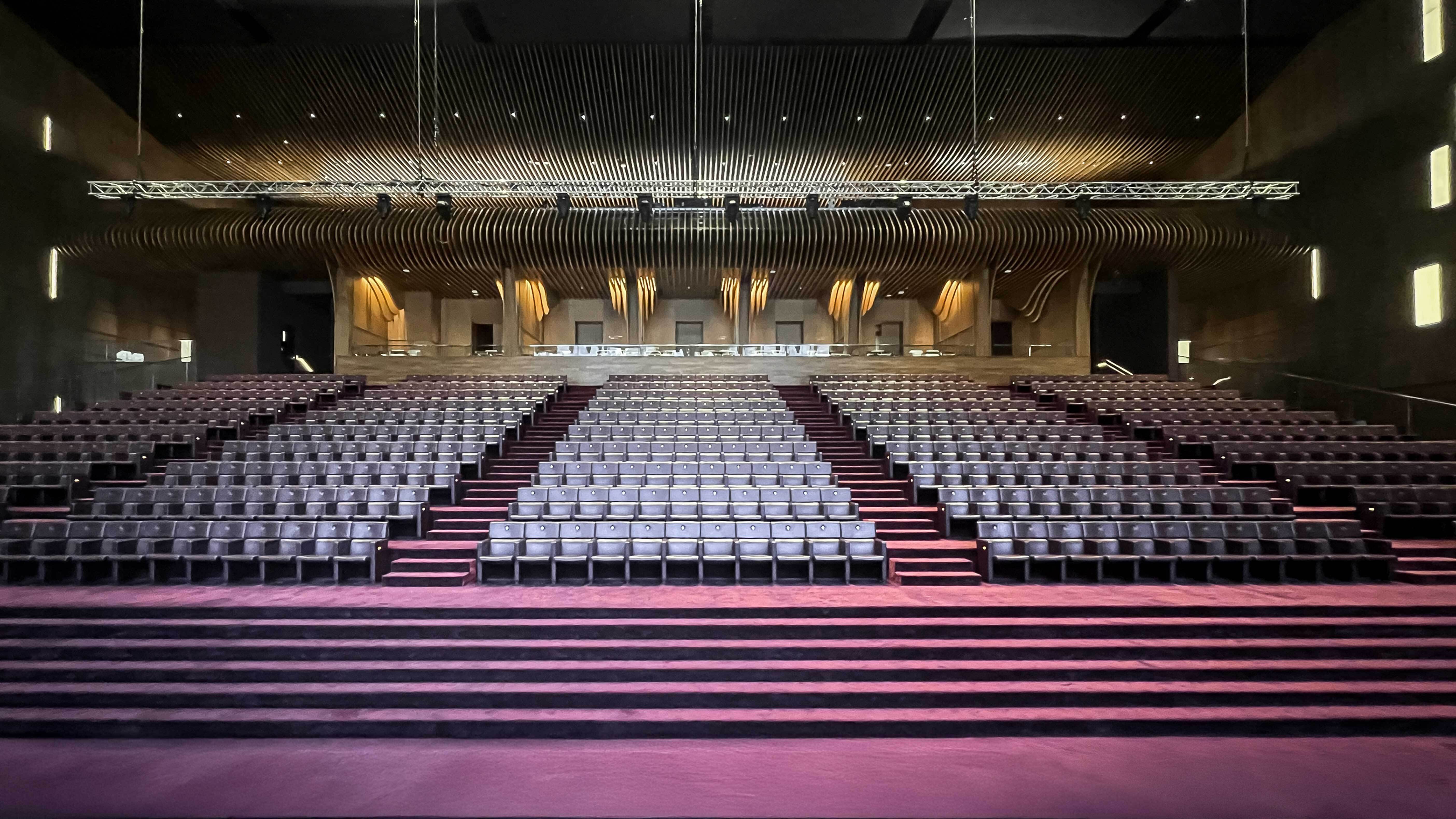 Maraya Concert Hall - Sedute Pitagora su Misura di Poltrona Frau