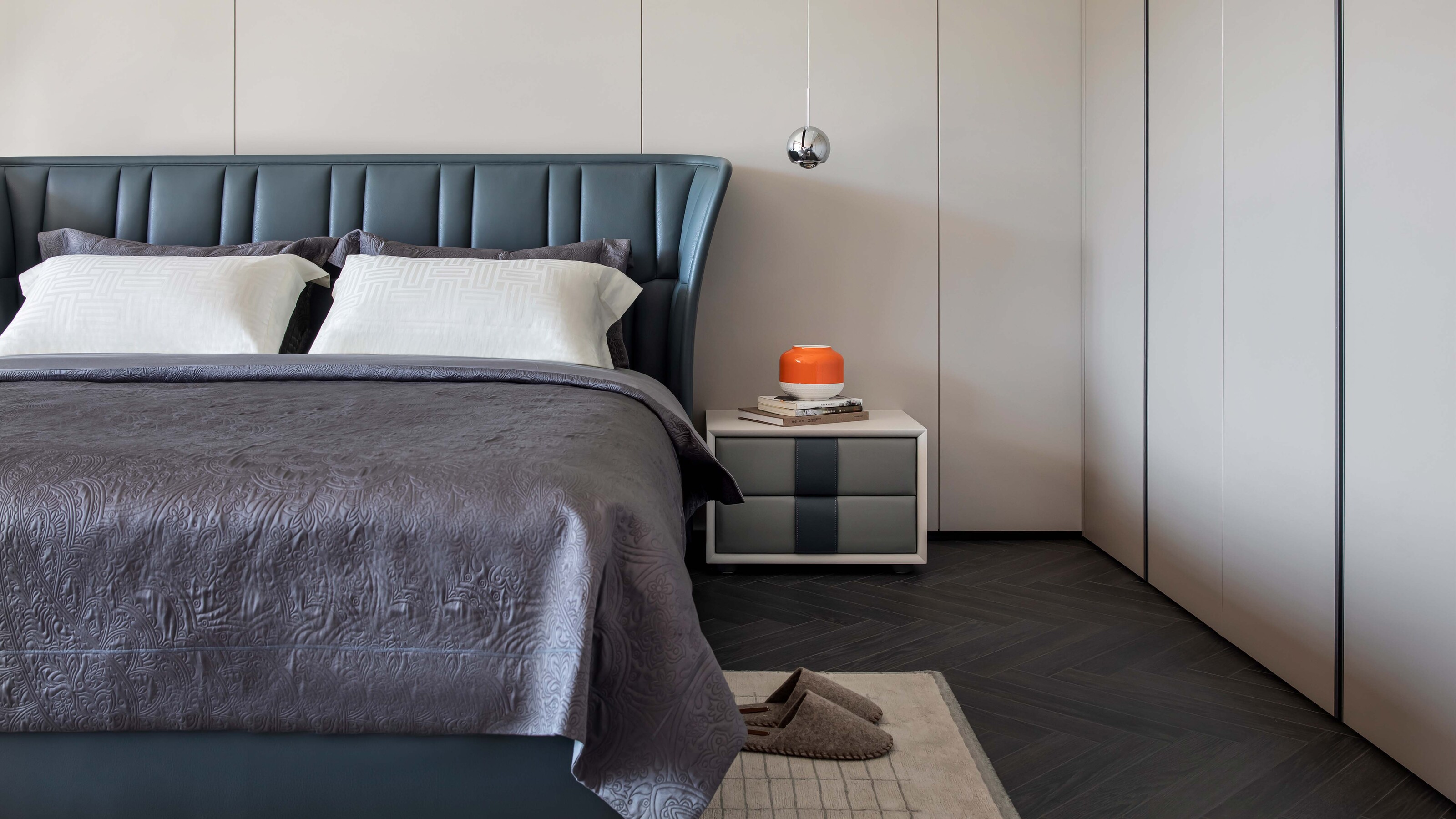 Obi | Night table - Poltrona Frau Style & Design Centre