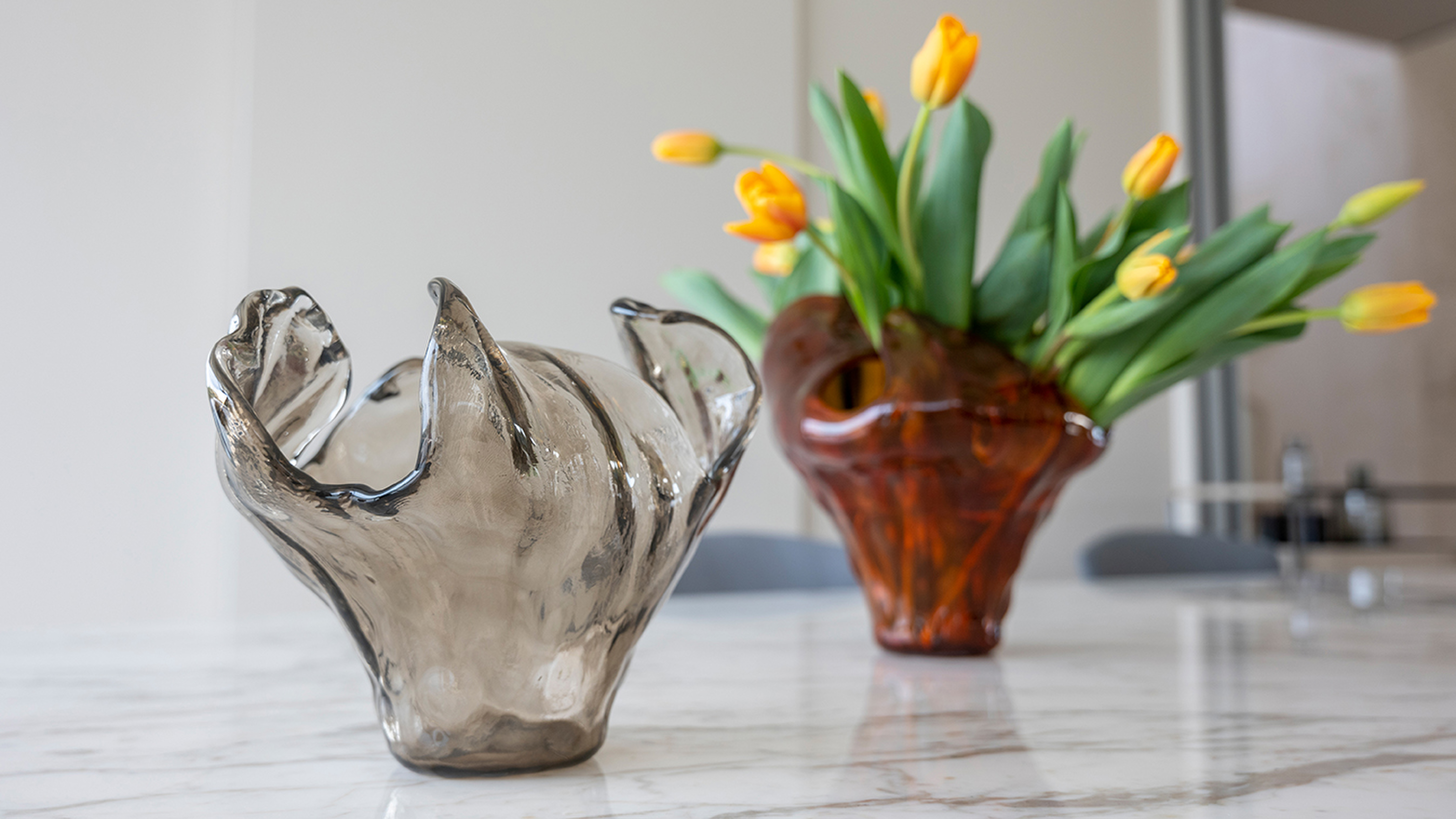 Water Illusion | Vase - Assia Karaguiozova