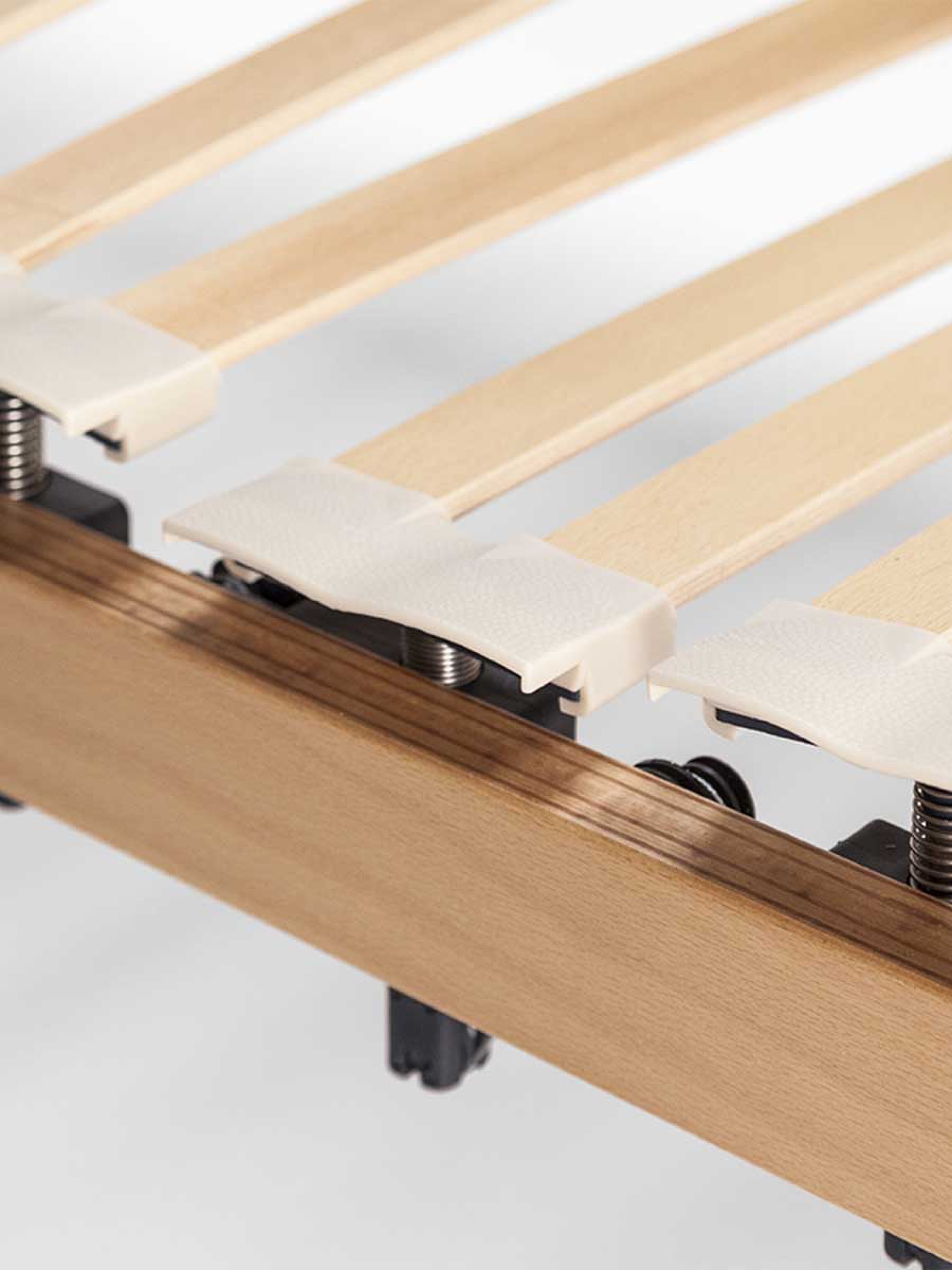 Zefiro | Bedstead - Italian Designer
