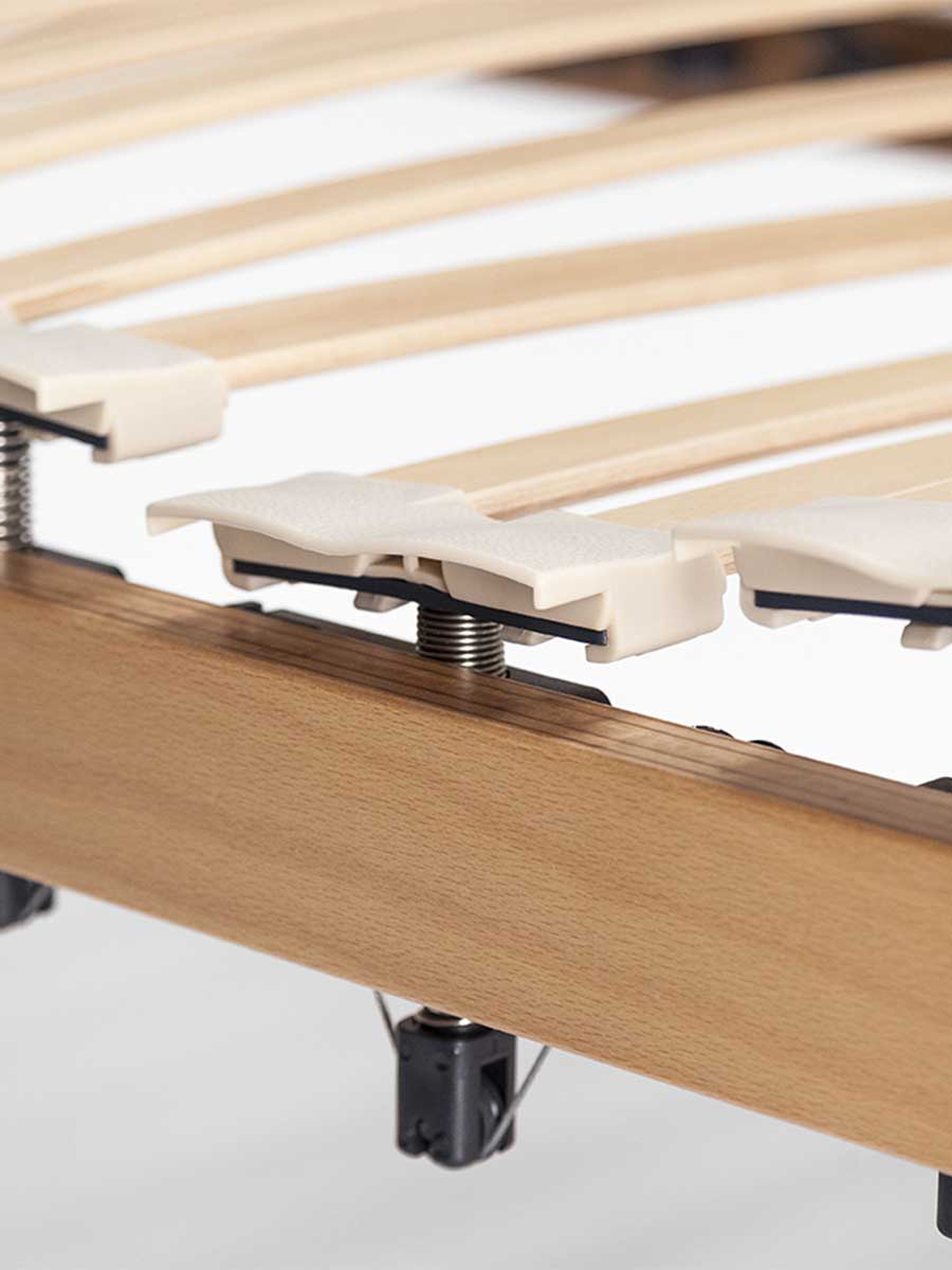 Zefiro | Bedstead - Italian Designer