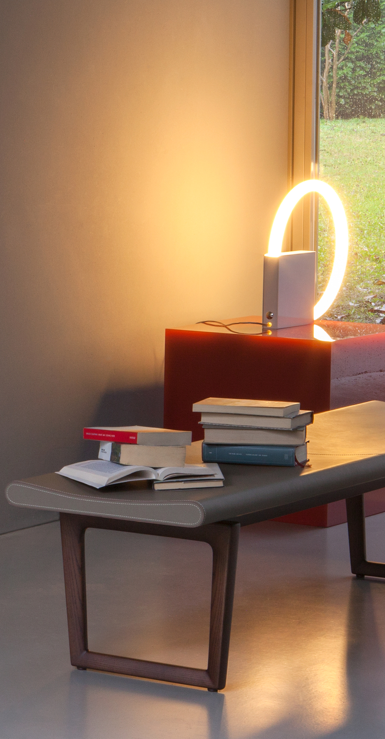 Modern designer benches - Poltrona Frau